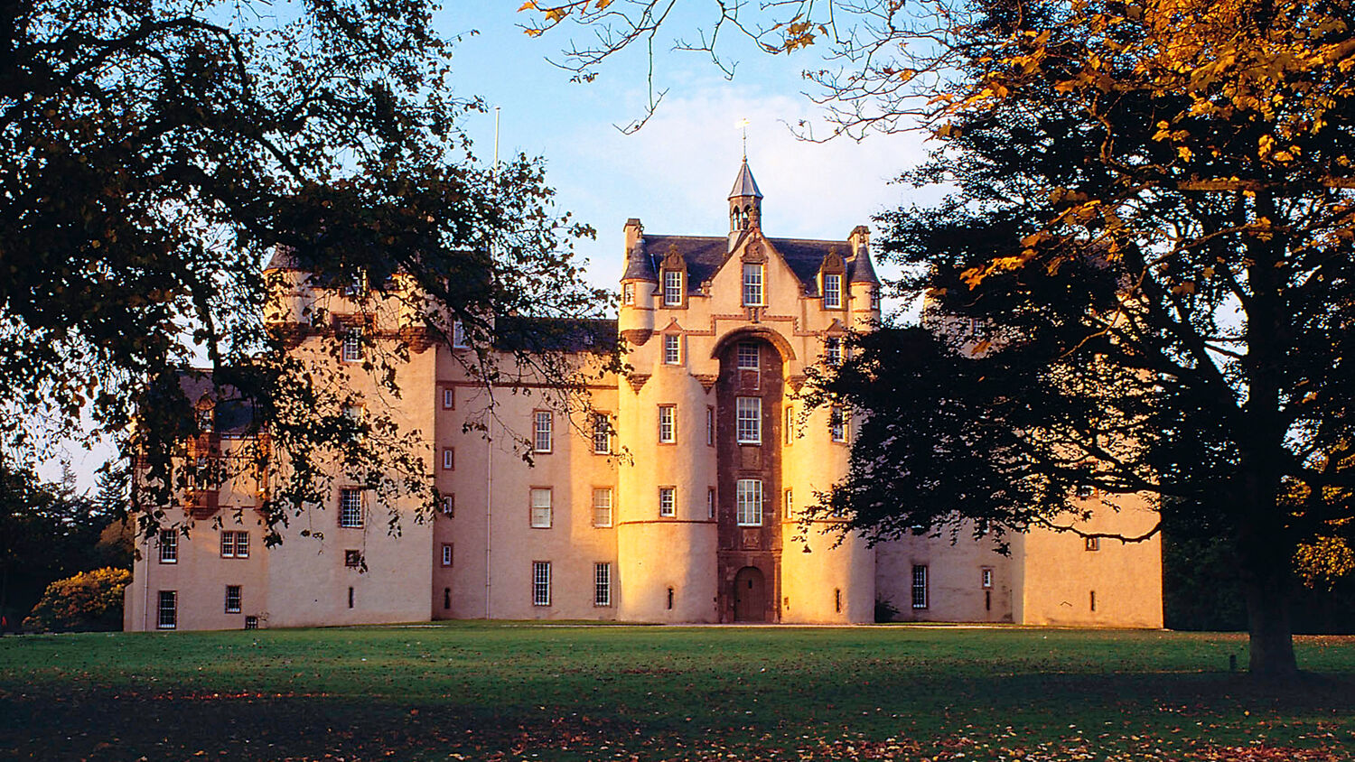Fabulous festive and winter getaways | National Trust for Scotland