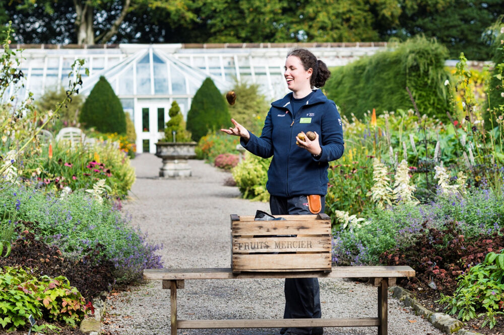 Professional gardeners – an endangered… | National Trust for Scotland