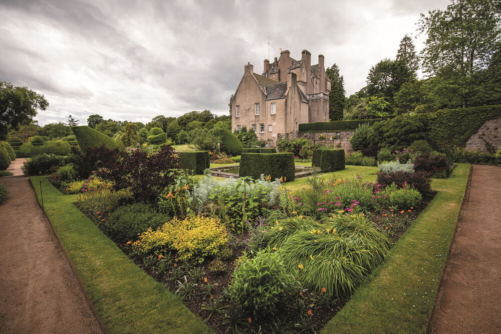 Work to begin on Crathes Rose Garden | National Trust for Scotland