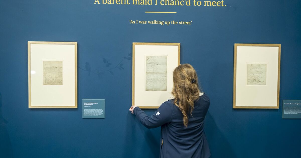 Homecoming for saved Burns manuscripts | National Trust for Scotland